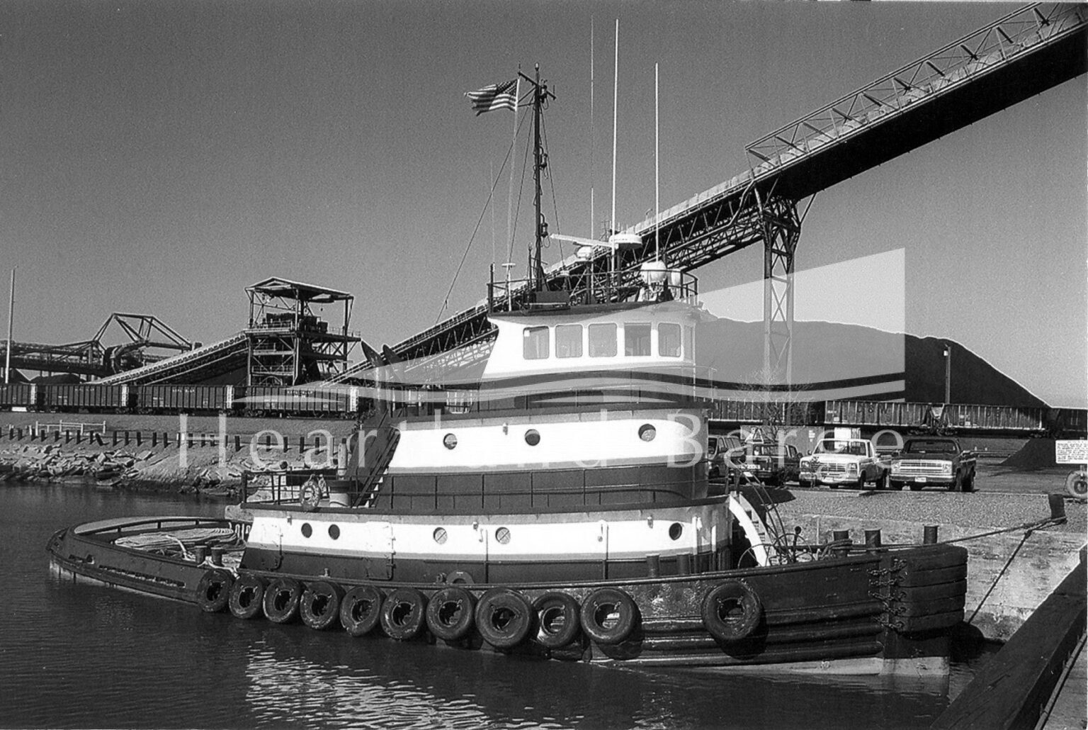 2400 HP Model Bow Tug - Heartland Barge