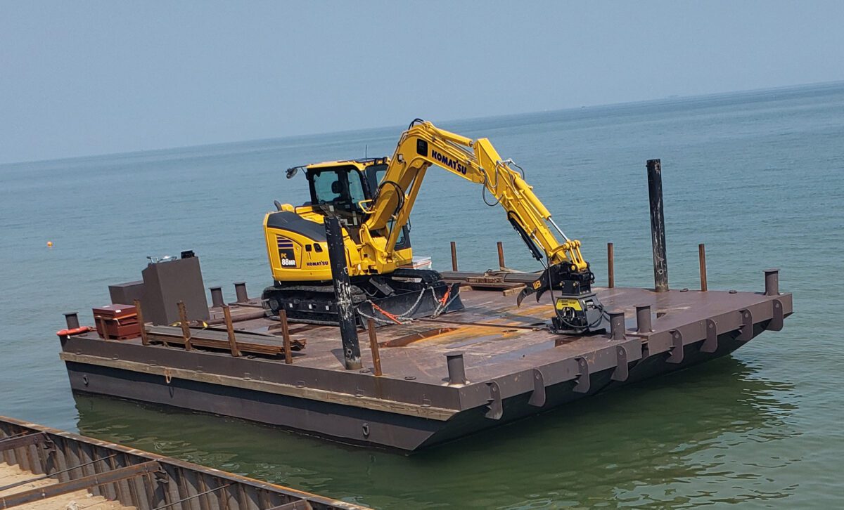 300 HP Self Propelled Barge - Heartland Barge