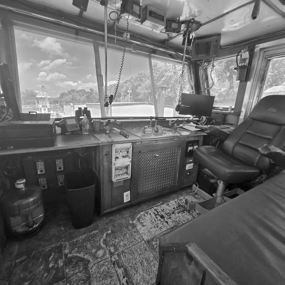 Inland Barges For Sale - Heartland Barge | Brokerage